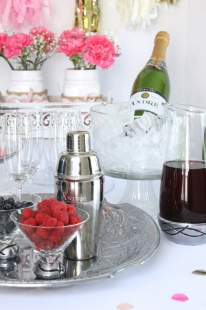 Flirtini Cocktails for Girls' Night with Andre Champagne - MyThirtySpot